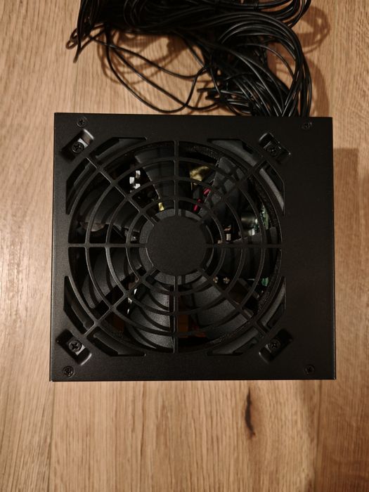 Sursa PC Huntkey 550W, 80+ Bronze, ca noua Bucuresti Sectorul 4 • OLX.ro