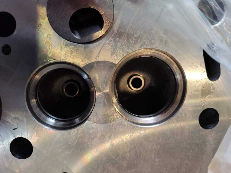 Цилиндрова Глава Паджеро Mitsubishi L 200 300 400 Pajero 2 5 Td гр Варна Победа • Olx Bg