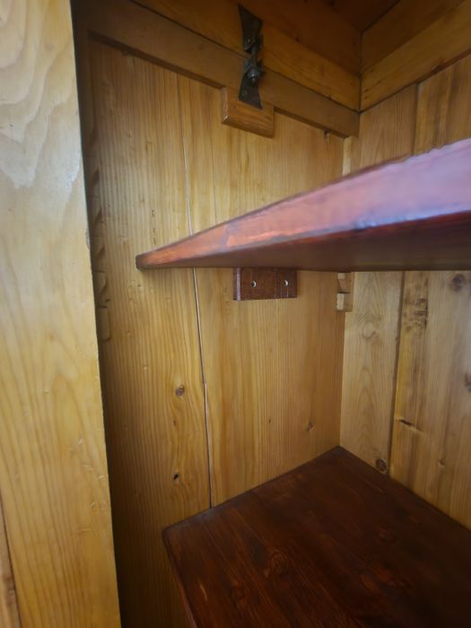 Dulap rustic din lemn Tormac • OLX.ro