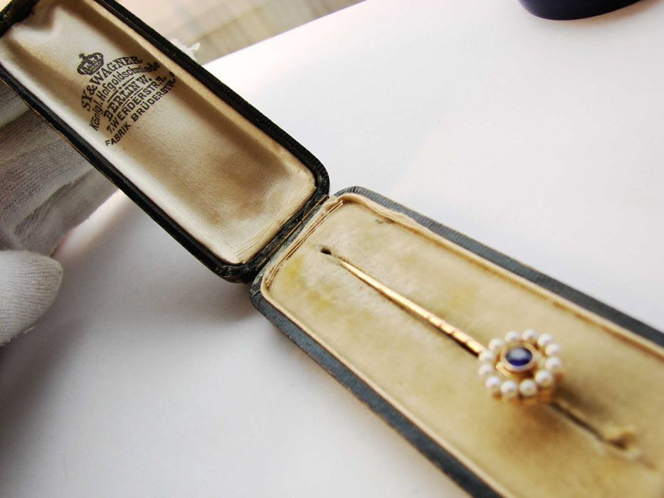 Pin Aur 14K Royal Cu Perle Si Safir De Wagner Targu-Mures • OLX.ro
