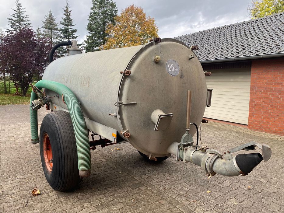 Vitanja vidanja cisterna 5000 l 5 tone Motca • OLX.ro