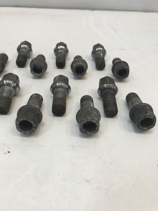 Prezon prezoane roata roti janta jante Volkswagen VW Audi Seat Skoda ...