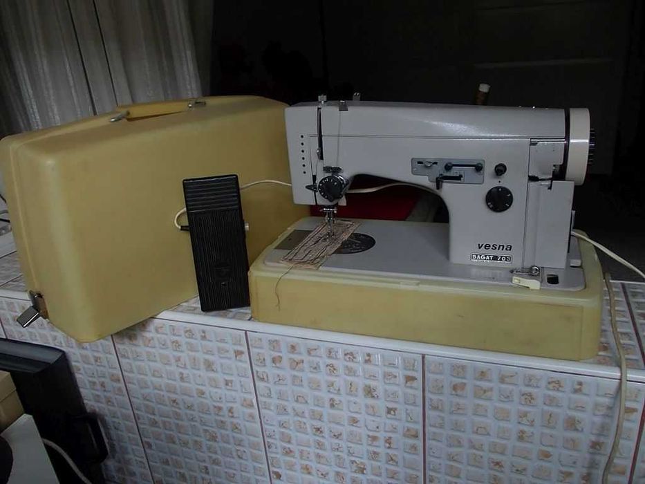 Masina de cusut Lada 132-2 SINGER F3450246 VESNA Bagat 703 electrica ...