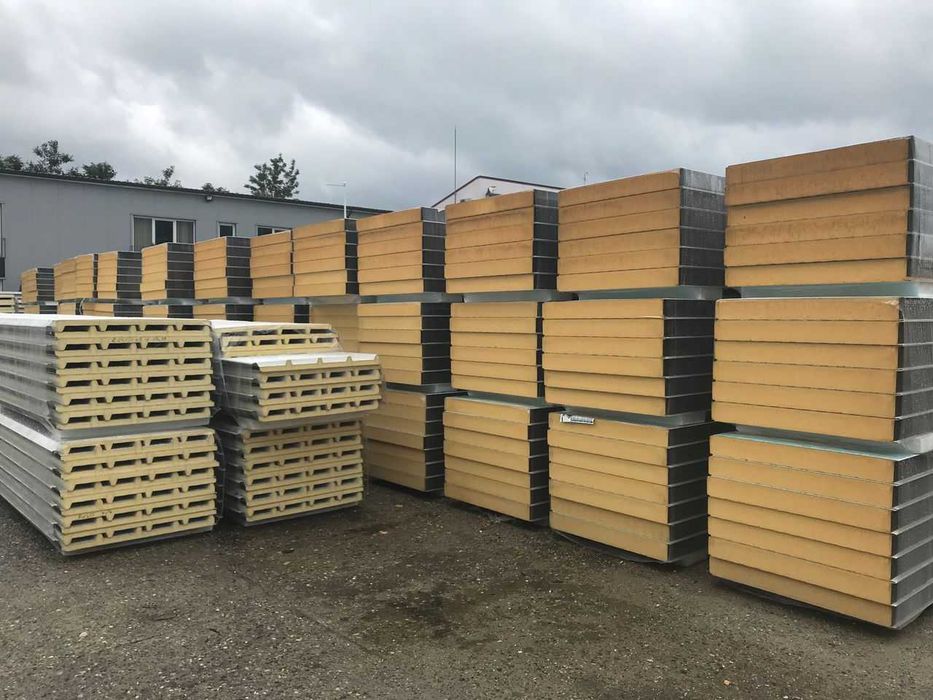 Panouri Sandwich Panouri Termoizolante de perete si acoperis Moreni • OLX.ro