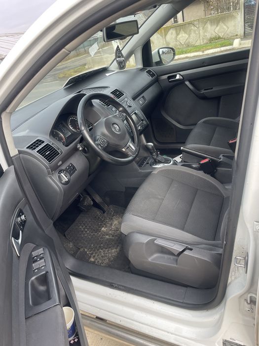 Vw Touran 2.0TDI DSG Tecuci • OLX.ro