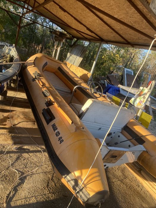 Barca rib 4,4 m (fibra cu flotoare) Unirea • OLX.ro