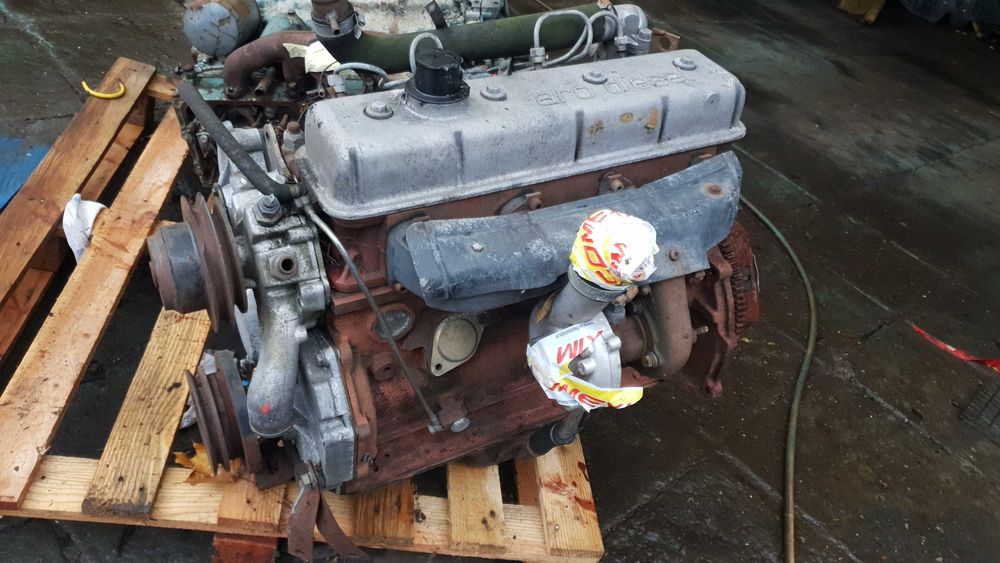 Vand motor Aro Campulung cu turbo TDX-28 Brasov • OLX.ro