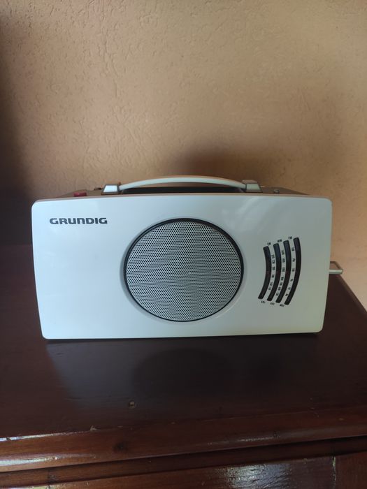 Radio GRUNDIG RP 4900 Lugoj • OLX.ro