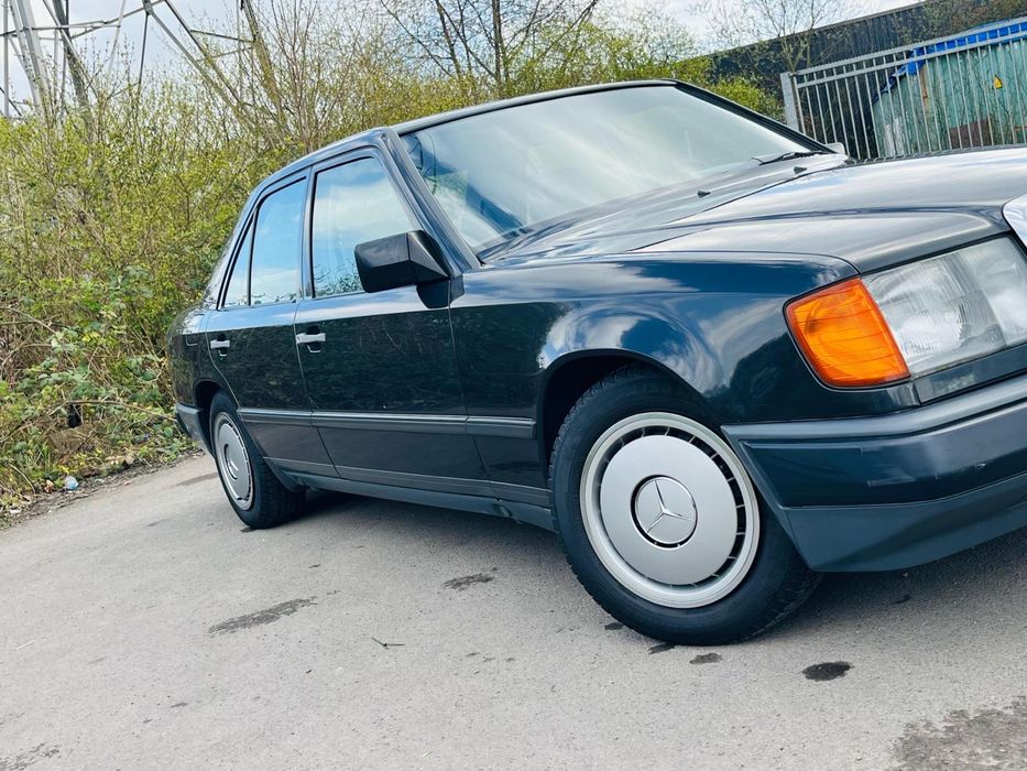 Mercedes W124 E200 Limousine Bucuresti Sectorul 6 • OLX.ro