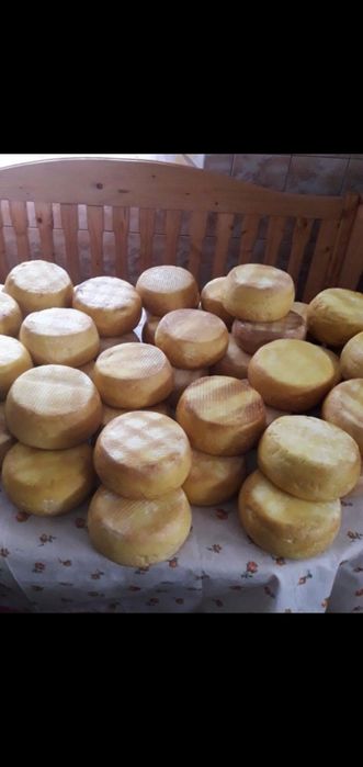 Cascaval afumat! Valea Muscelului • OLX.ro