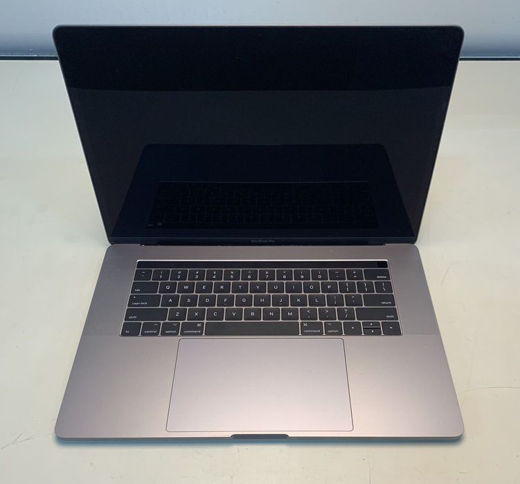 Macbook pro 15.4 inch Touch bat 93%: 420 у.е. - Ноутбуки Ташкент на Olx