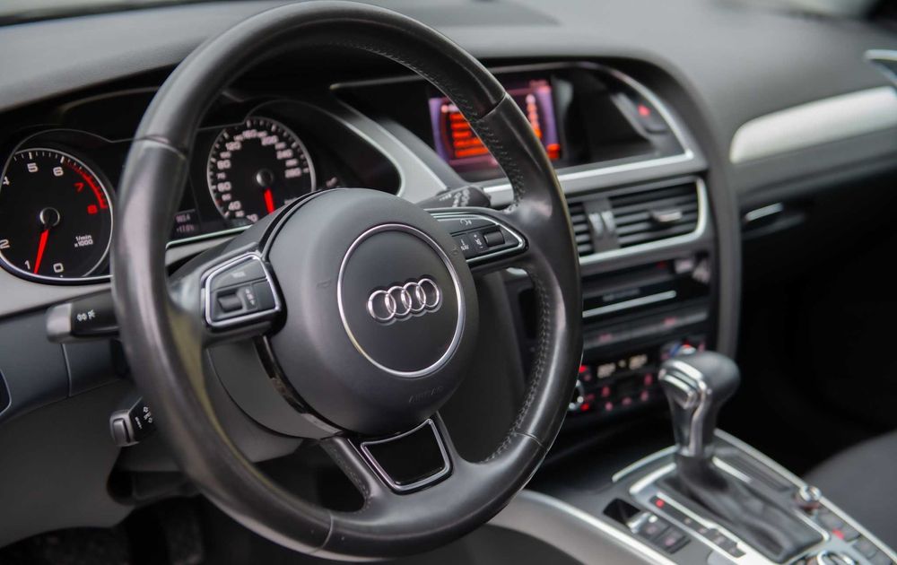 Audi A4 B8.5 2013 2.0TDI 143 cai automata - Multitronic Alba Iulia • OLX.ro