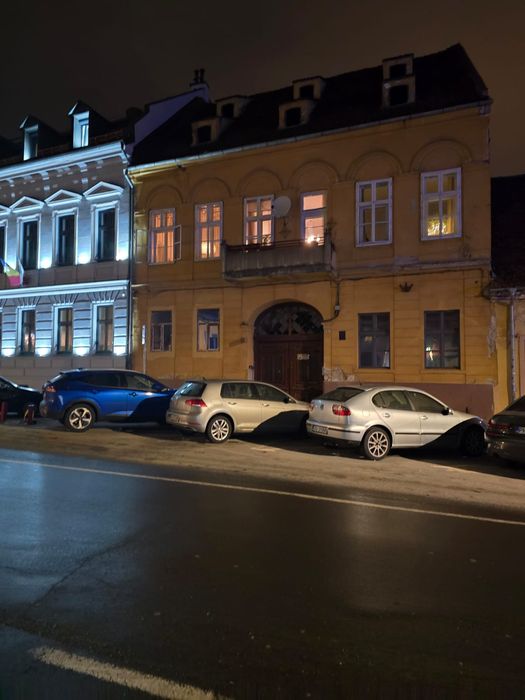 Inchiriez garsoniera Brasov • OLX.ro