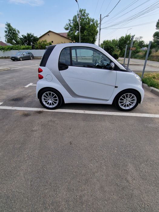 Smart fortwo 2012- model 451 MHD benzina euro 5 Magurele • OLX.ro