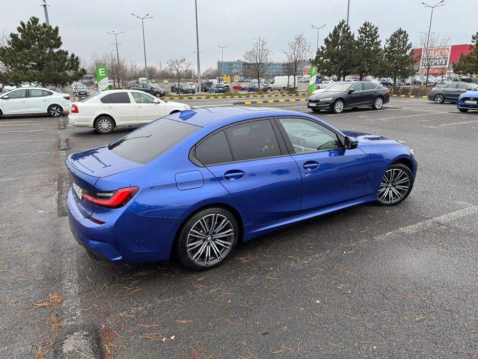 BMW Seria 3 BMW 330i - Pachet M, Laser, Camere 360, Harman-Kardon ...