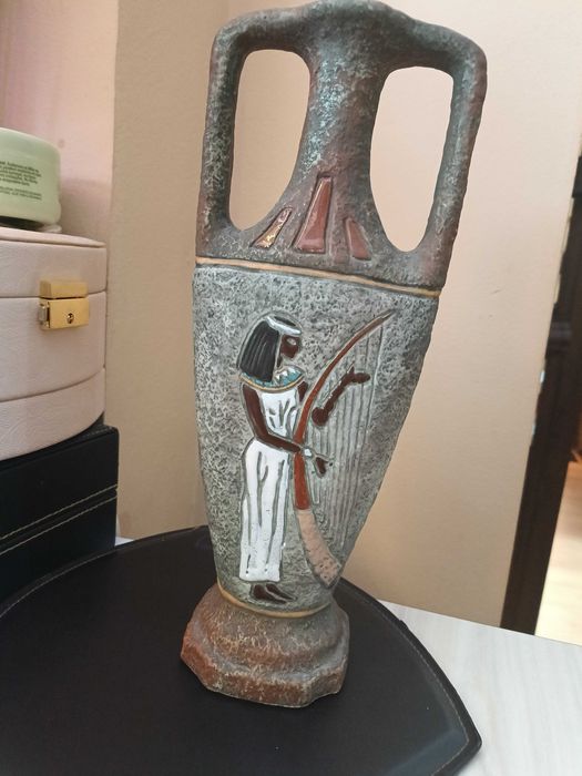 Италианска керамика ваза Египет Bresciani ARCO Gardasee гр. Пловдив Кючук Париж • OLX.bg