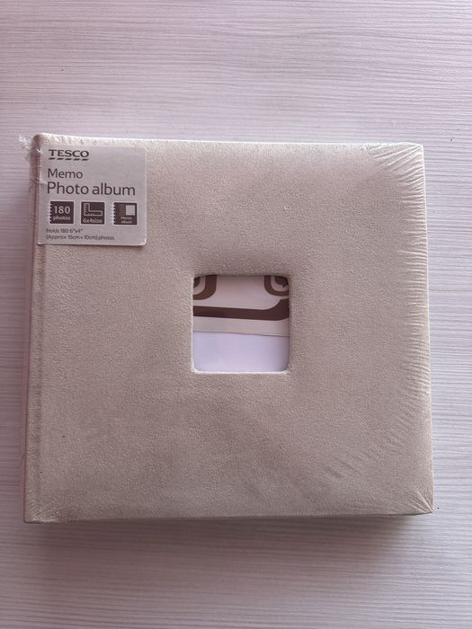 Неотпечатан албум за 180 снимки гр. Бургас Меден рудник - зона Г • OLX.bg