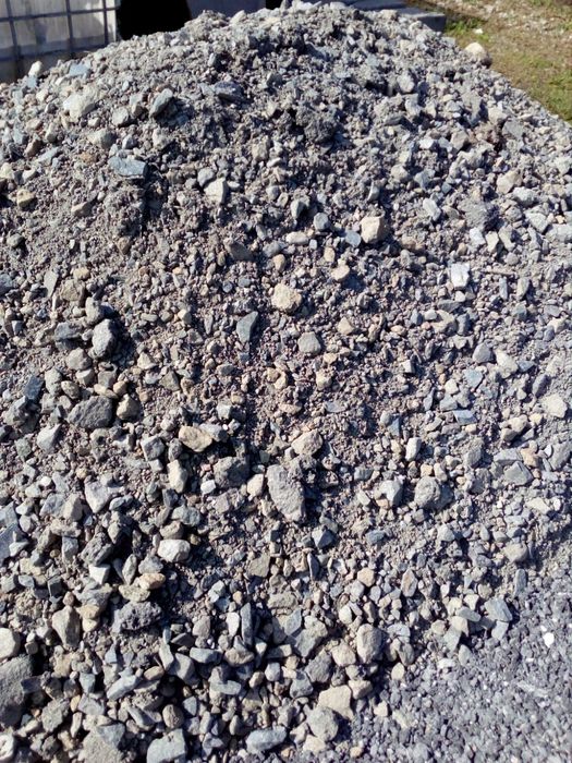 Piatra sparta,piatra concasata,piatra dren,nisip,sort,pamant maroniu ...
