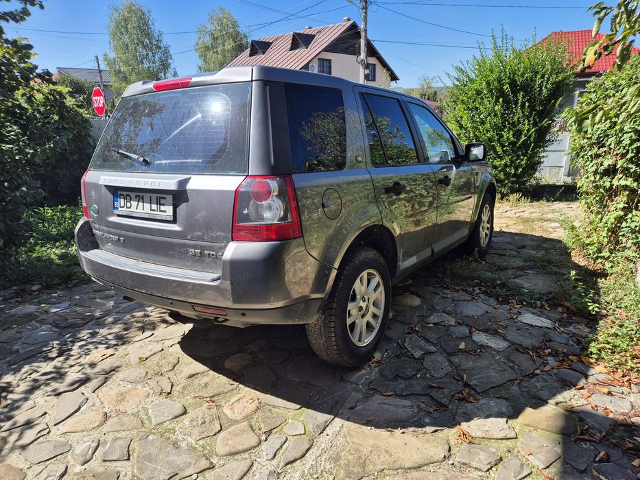 Land Rover Freelander 2 cu motor defect Sotanga • OLX.ro