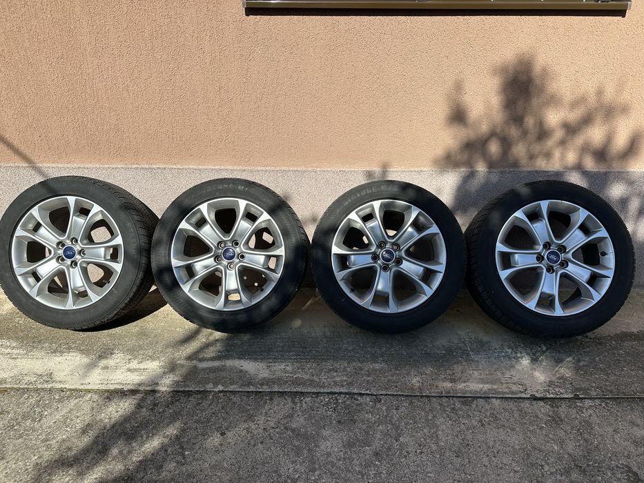 Jante Ford Kuga R18/cauciucuri de iarna Aninoasa • OLX.ro