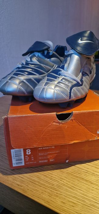 Продавам бутонки PUMA и NIKE гр. София Дървеница • OLX.bg