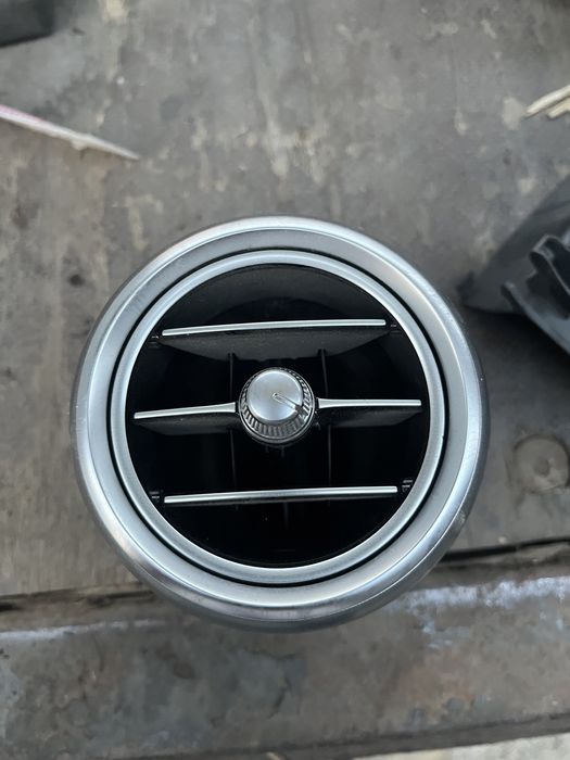 Въздушни решетки за Мерцедес С class 205 гр. Благоевград Вароша • OLX.bg