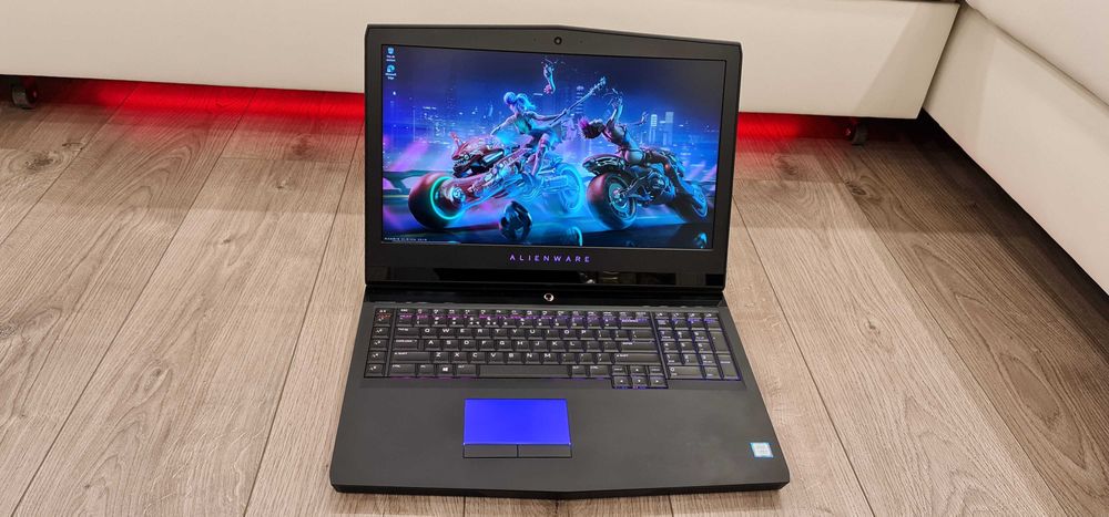 Laptop gaming ALIENWARE ,intel core i7 , ram 32 gb, display de 17,3 ...