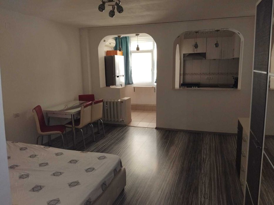 Închiriez garsonieră zona far Constanta • OLX.ro