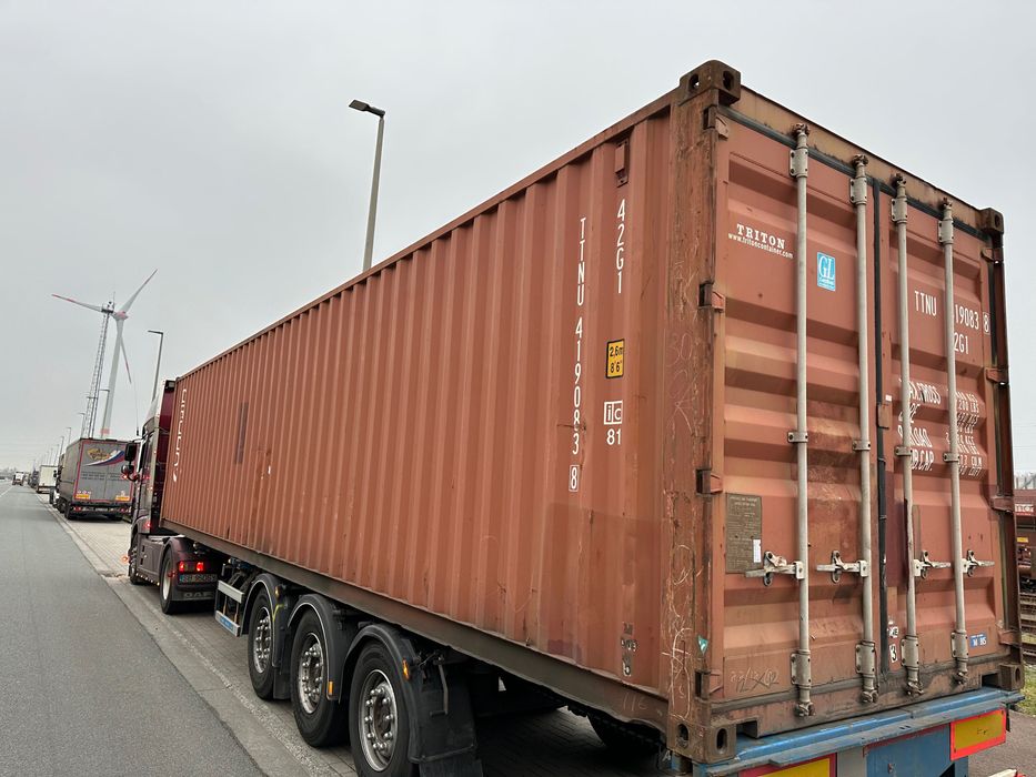 Container maritim 12m Talmaciu • OLX.ro