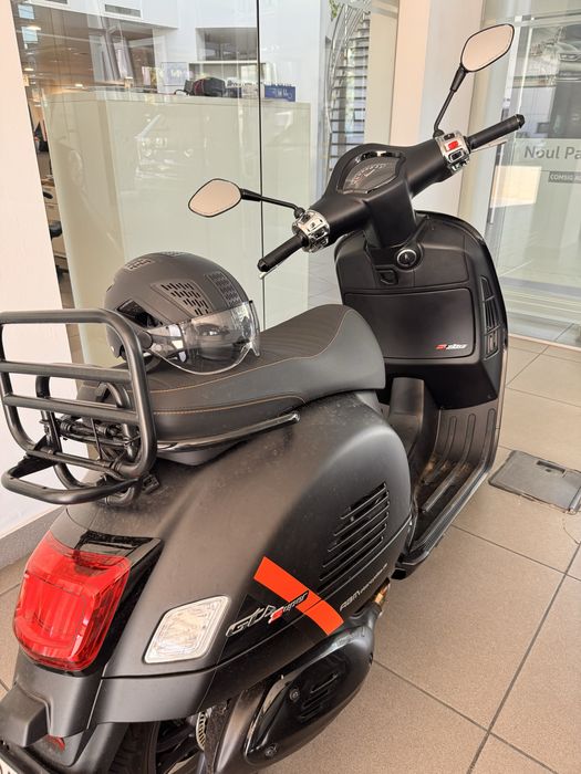 Scuter Vespa GTS 300 Bistrita • OLX.ro