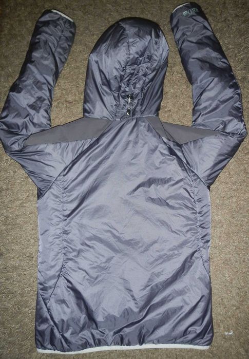 Geaca Peak Performance Heli Primaloft . Marimea M-Women. Cluj-Napoca • OLX.ro