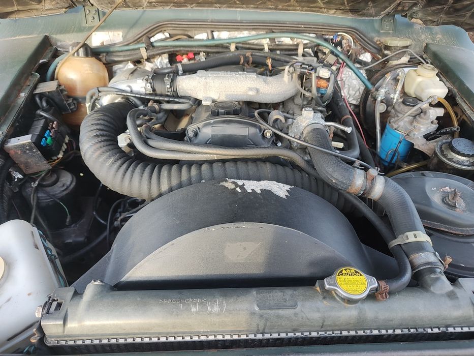 Aro 244 motor Toyota Baia de Fier • OLX.ro