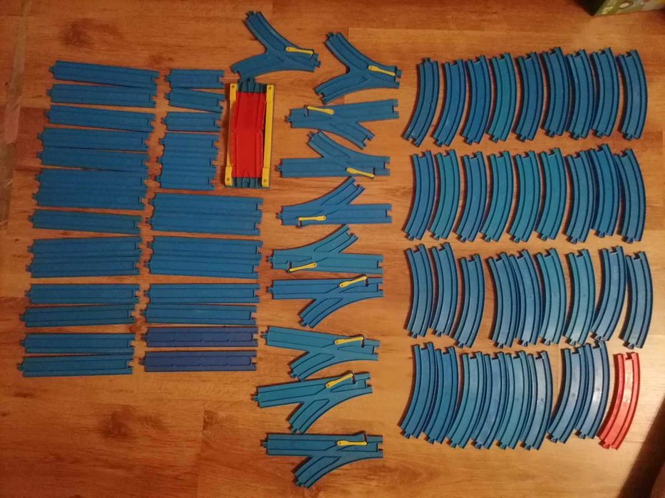 Set trenulet TOMY Thomas sine, macazuri, pod Galati • OLX.ro