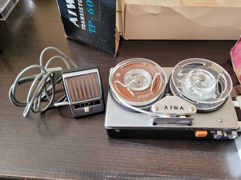 Aiwa TP-60R portable tape mini magnetofon Bistrita • OLX.ro