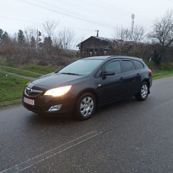 Vând Opel Astra J Parvu Rosu • OLX.ro