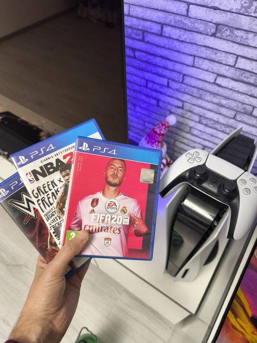 PS5, versiunea originala phat cu disk Bucuresti Sectorul 4 • OLX.ro