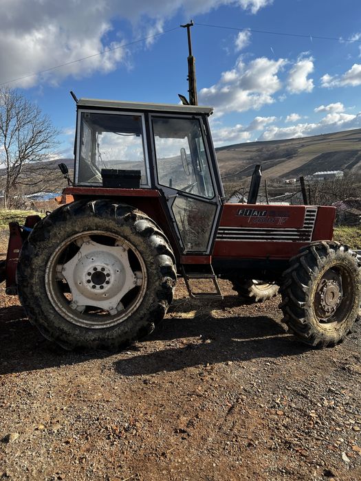 Vand tractor ……880 DT in 5 pistoane Agnita • OLX.ro