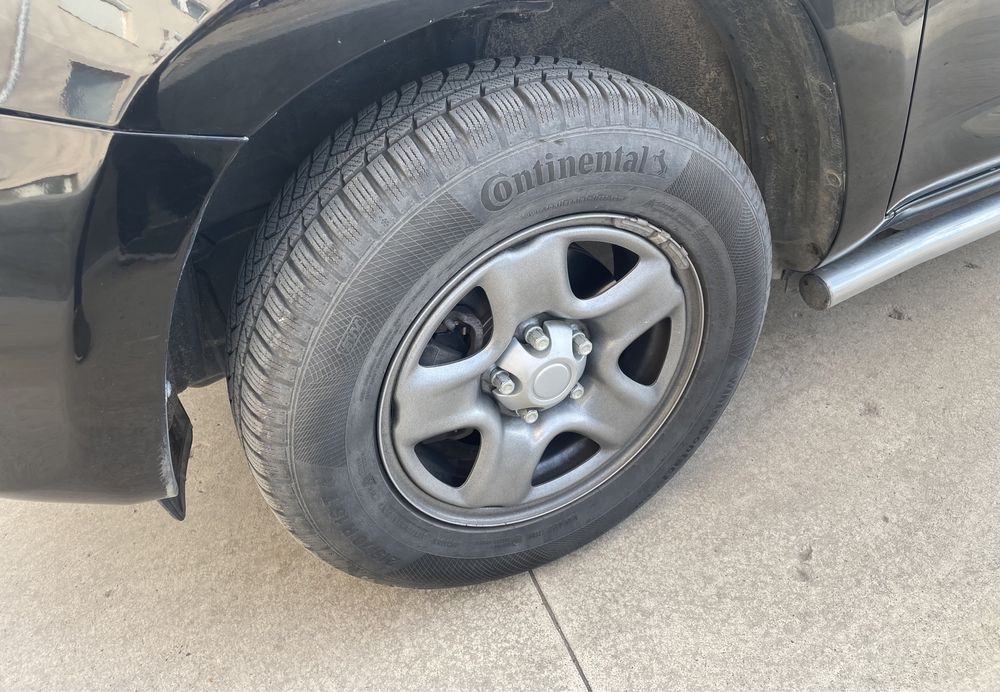 Оригинални джанти Тойота Рав4 със зимни гуми гр. Плевен Дружба 2 • OLX.bg