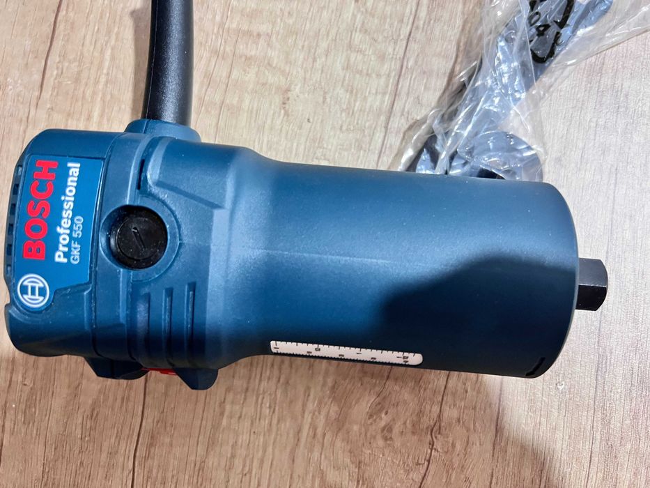 Freza Bosch Professional GKF 550, 550 W Bucuresti Sectorul 3 • OLX.ro