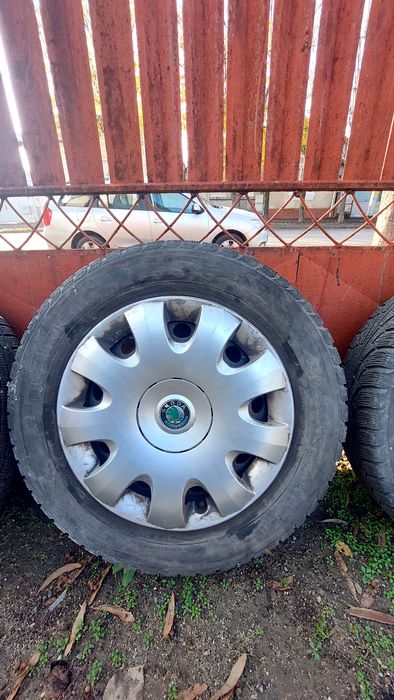 Anvelope de iarna cu jante de tabla Skoda Octavia 2 Tabacari • OLX.ro