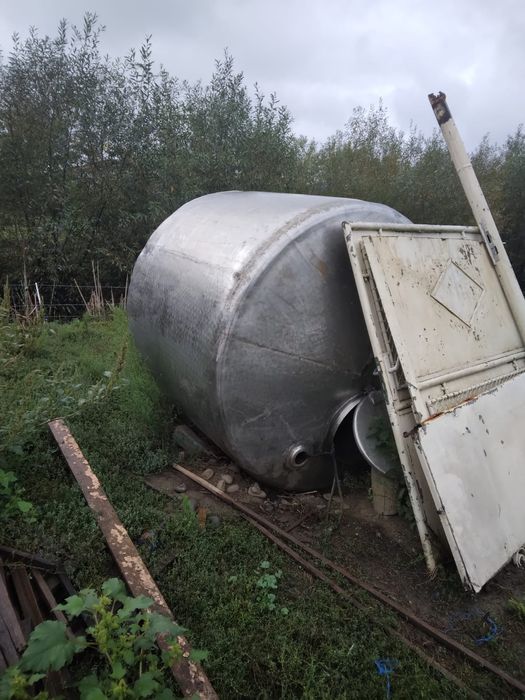 Bazin inox 3500 l Santana de Mures • OLX.ro