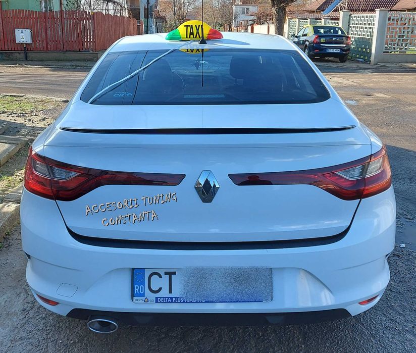 Eleron Portbagaj - Renault Megane 4 Sedan V1 Constanta • OLX.ro