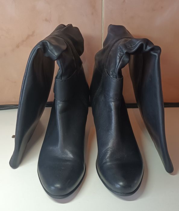 Cisme damă din piele de vițel. Intacte, comode, stabile, fără zgârietu ...