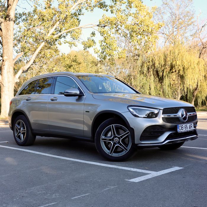 Mercedes GLC 300de 4MATIC (Plug-in Hybrid), X253 Facelift, 302cp Moreni • OLX.ro