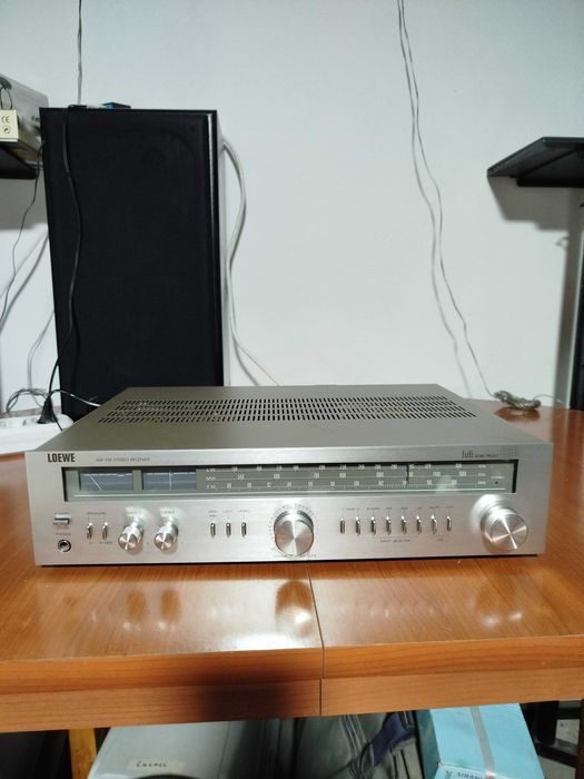 Superb AM-FM Stereo-Receiver Loewe HI-FI Sound Project 6693. Impecabil ...