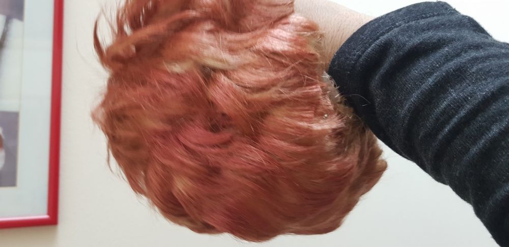 Peruca roscata tip Dexter Focsani • OLX.ro