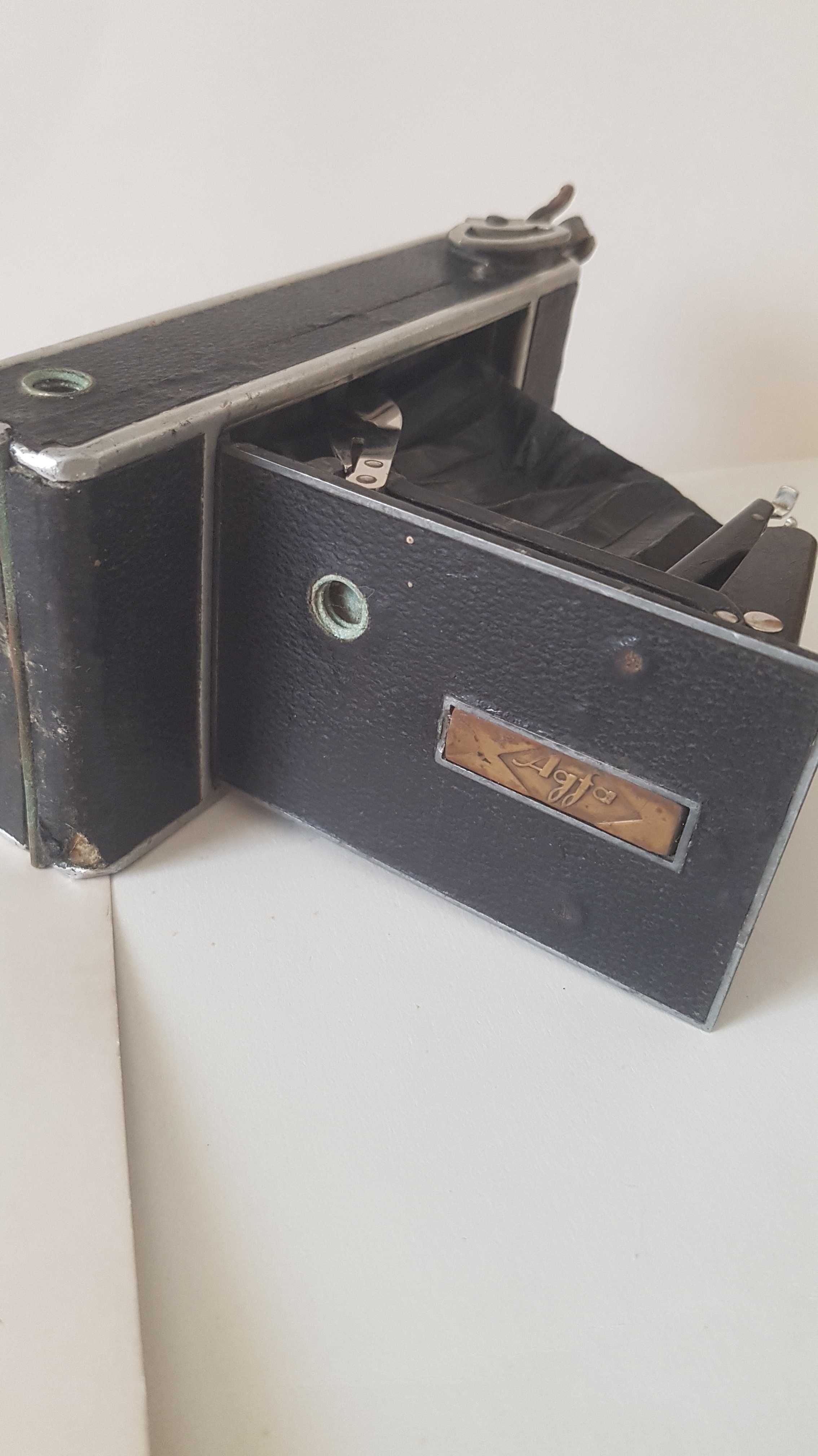 Aparat foto Agfa, cu burduf- vintage Sinaia • OLX.ro