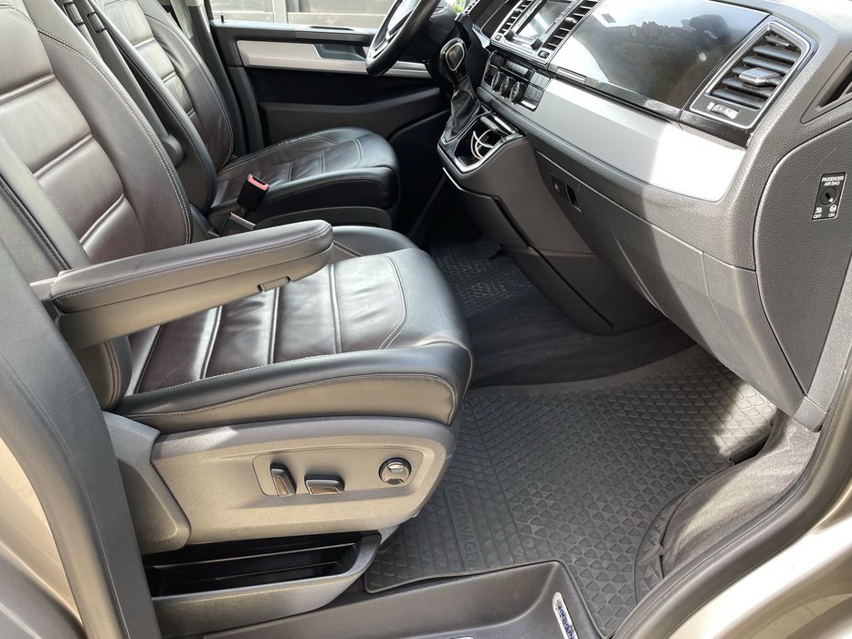 Inchiriez van/microbuz VW Multivan T6, automat, 4x4, ACC, casco, Thule ...