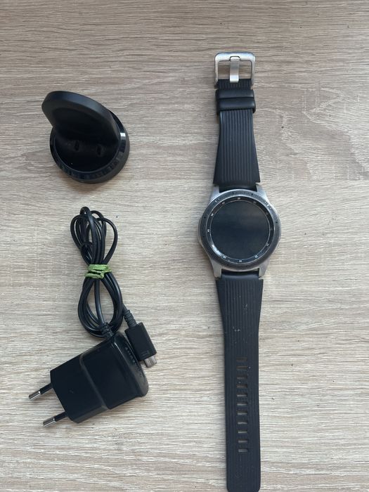 Samsung Galaxy Watch 46mm (SM-R800) - Funcțional, cu încărcător Oradea ...