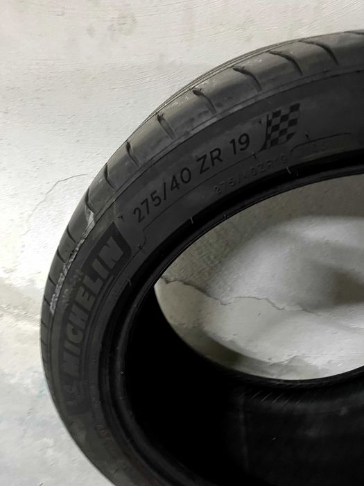 Michelin Pilot Sport 4 летни гуми 275/40/19 - 2 броя - на един сезон гр. София Сухата река • OLX.bg